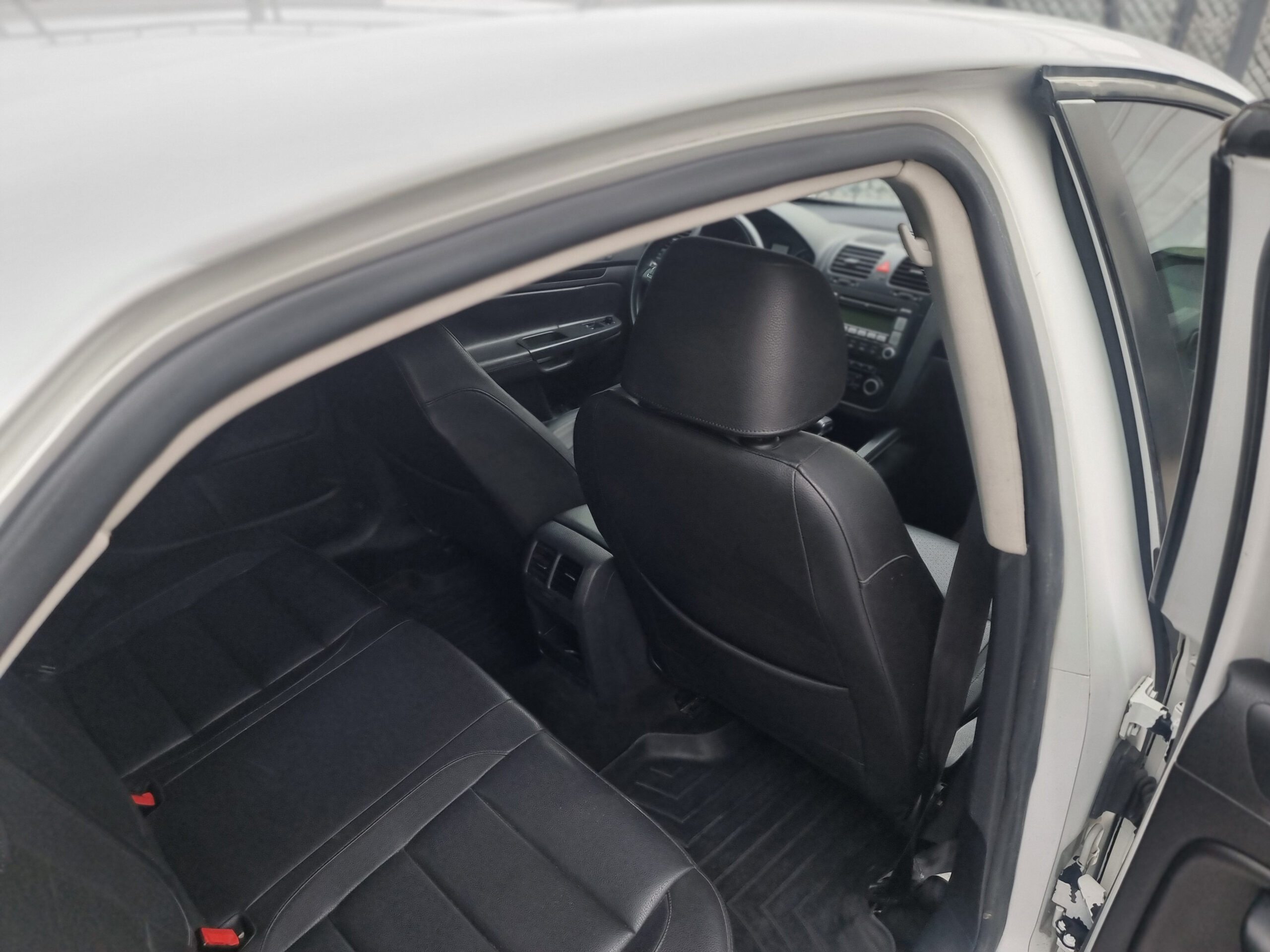 VOLKSWAGEN BORA PROTECT 2010 NIVEL 3 PLUS ⋆ BLX ARMORING